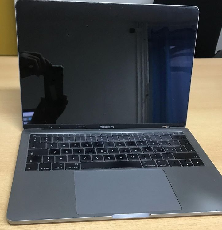 Macbook Pro 13 2017 DEFEKT (Defekt) in Nussbaumen AG für CHF 70 – mit ...