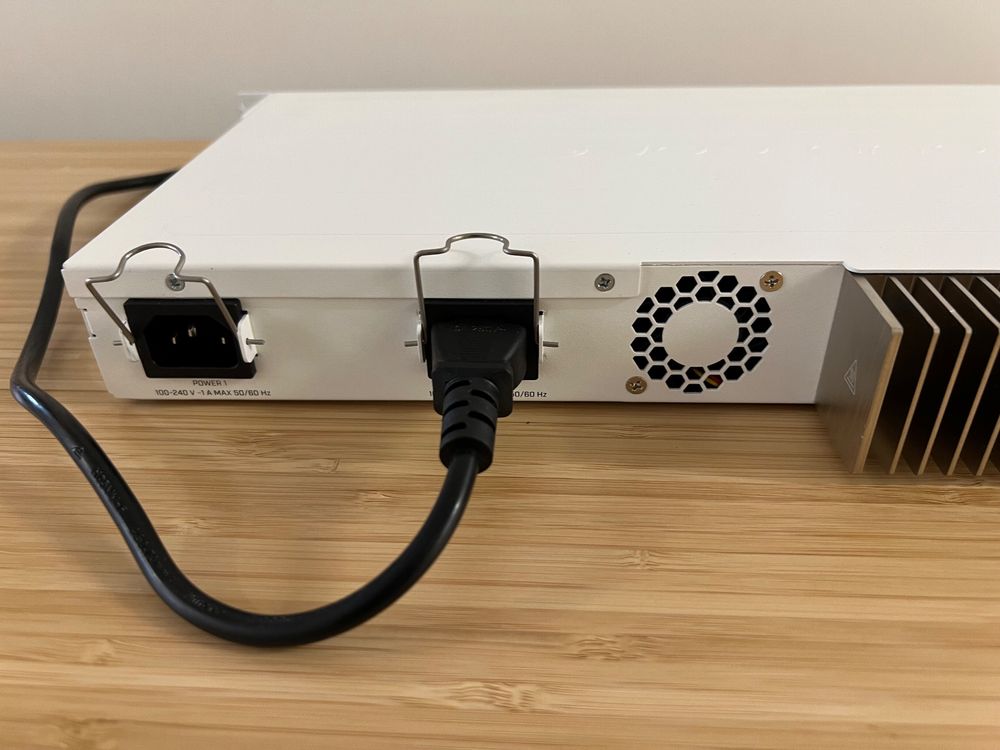 MikroTik Cloud Core Router CCR2004-1G-12S+2XS (Gebraucht) in Basel für ...