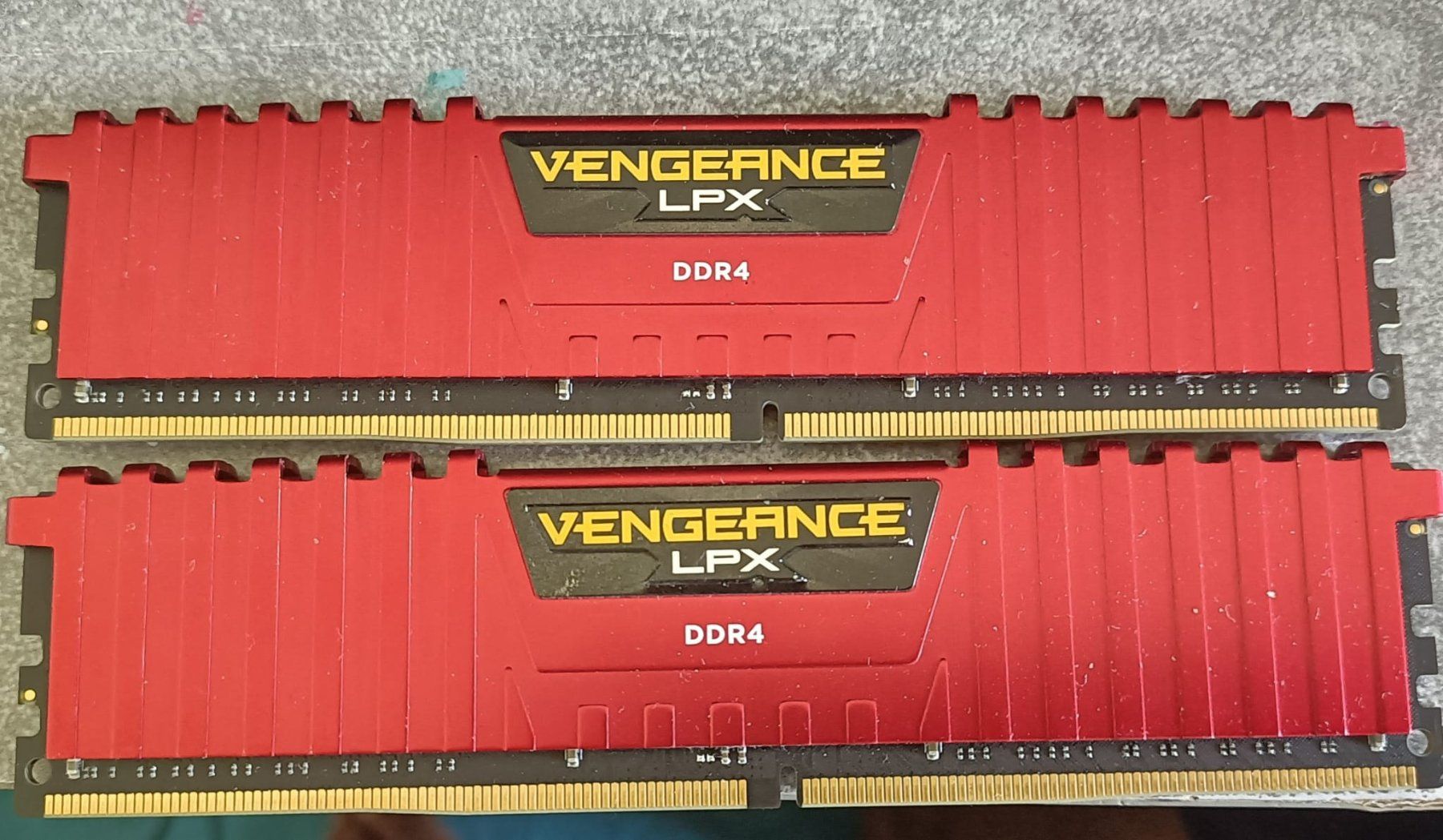 Barrettes de RAM Vengeance LPX DDR4 (Gebraucht) in Meyrin für CHF 95 ...