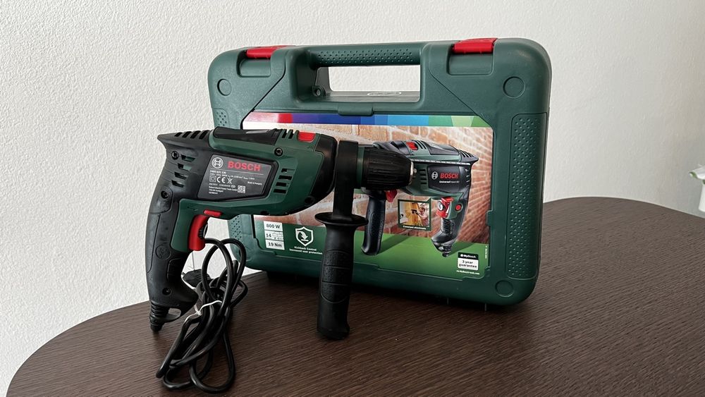 Bosch Universal Impact 800 - Power Drill with Case (Gebraucht) in ...