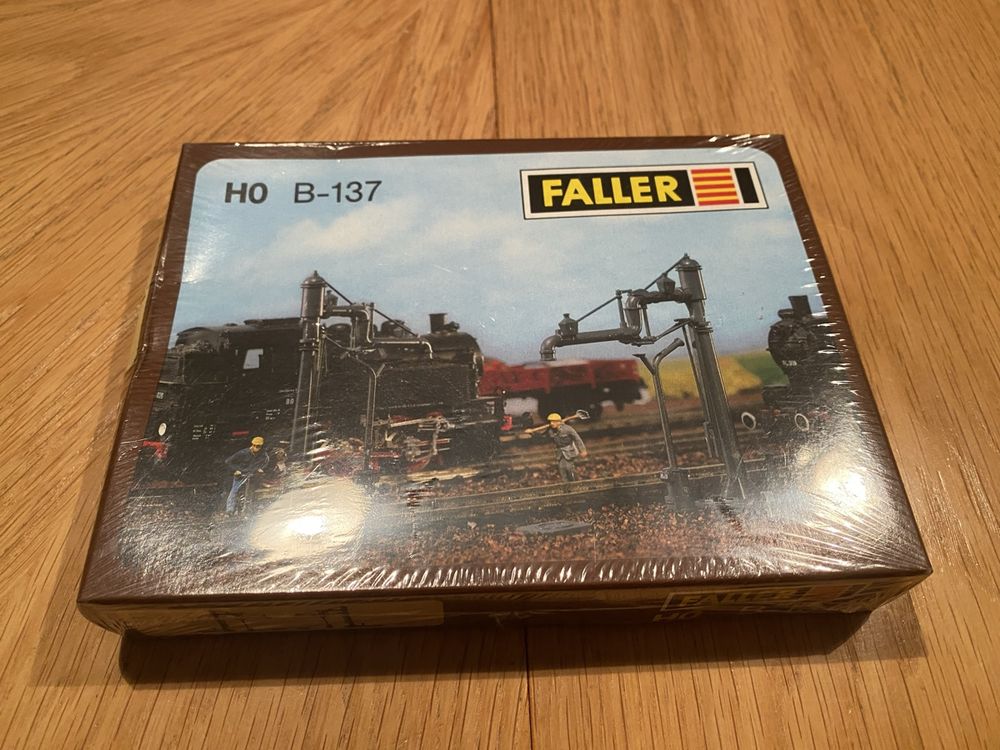 Faller B-137, 2 Gelenk-Wasserkraene, HO, Neu in OVP (Neu und ...