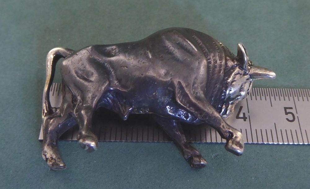Figur Bulle / Stier 800er Silber (Gebraucht) in Muri AG für CHF 32 ...