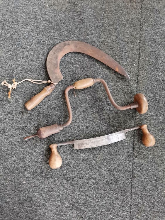Alte Sichel, Alter Handbohrer, Altes Zieheisen, Altes Werkze | Kaufen ...