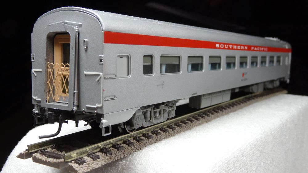 Rapido Trains 100051, Lightweight Coach, Southern Pacific (Neu (gemäss ...