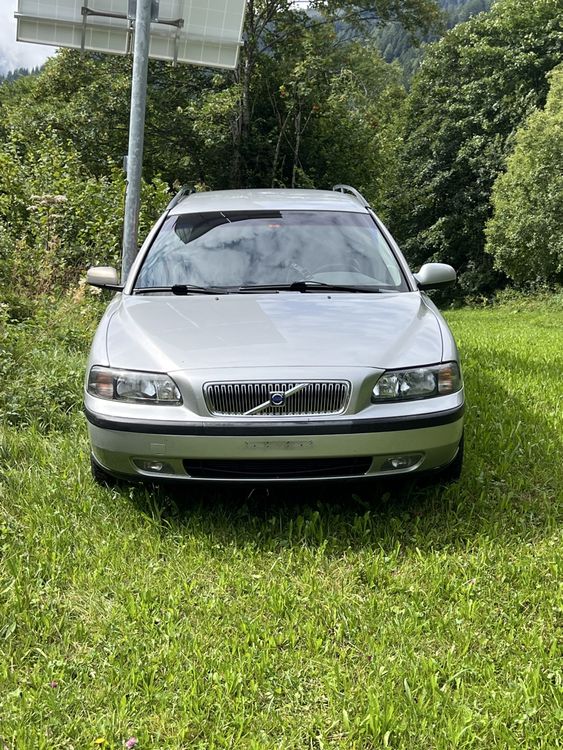 Volvo V70 AWD JG 2000 (Gebraucht) in Malix für CHF 3500 – nur Abholung ...