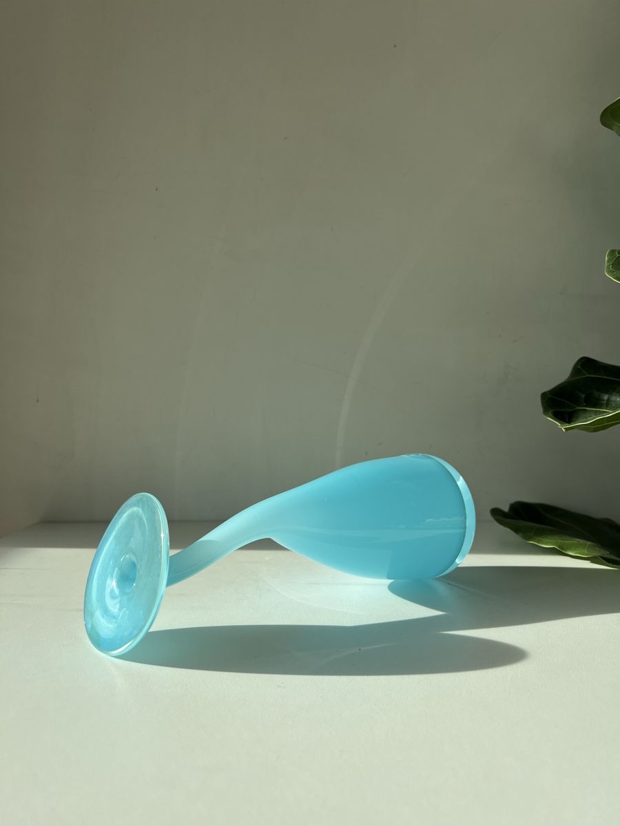 Swedish vase, Orranäs Bruk, vintage blue glass soliflore (D'occasion) à ...