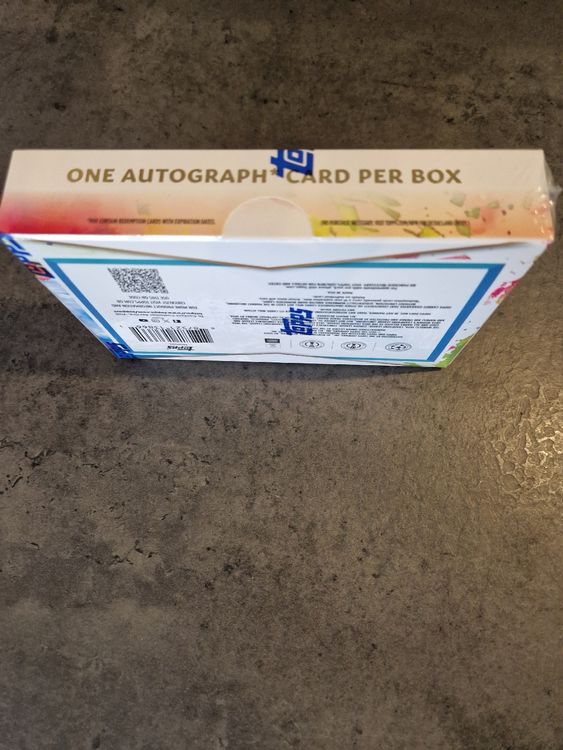 Topps Inception Hobby Box UCC 2024 2025 (Neu und originalverpackt) in ...