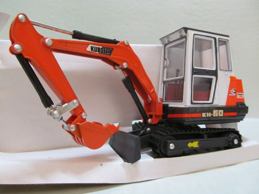 KUBOTA KH-60 1:30 DIAPET YONEZAWA TOYS (Neu (gemäss Beschreibung)) in ...
