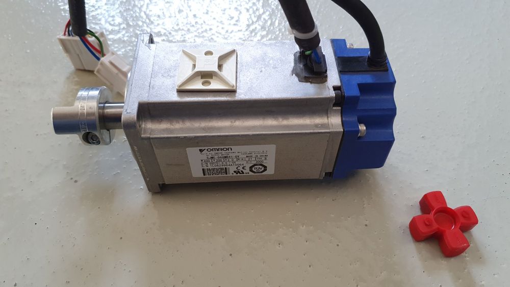 Omron Servomotor SJME-04AMB41-0Y 400W | Kaufen auf Ricardo