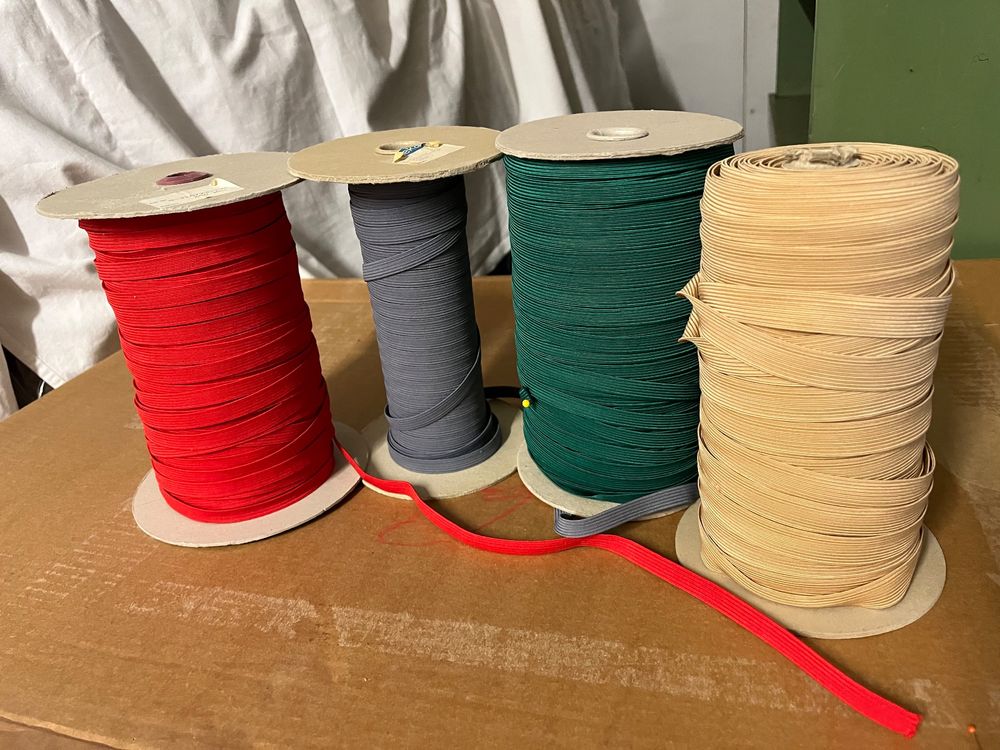 4 Rollen Gummiband | Kaufen auf Ricardo