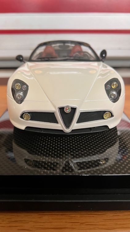 Alfa Romeo 8C Spider Modell 1:18 by MR Collection Models (Neu (gemäss ...