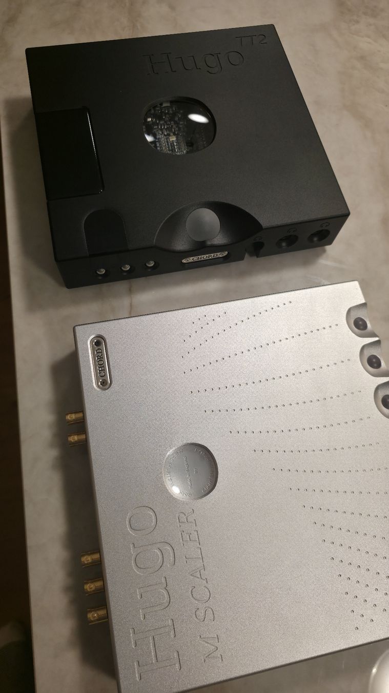 Chord Hugo TT 2 DAC mit M Scaler und SBooster Mk2 Netzteilen (Gebraucht ...