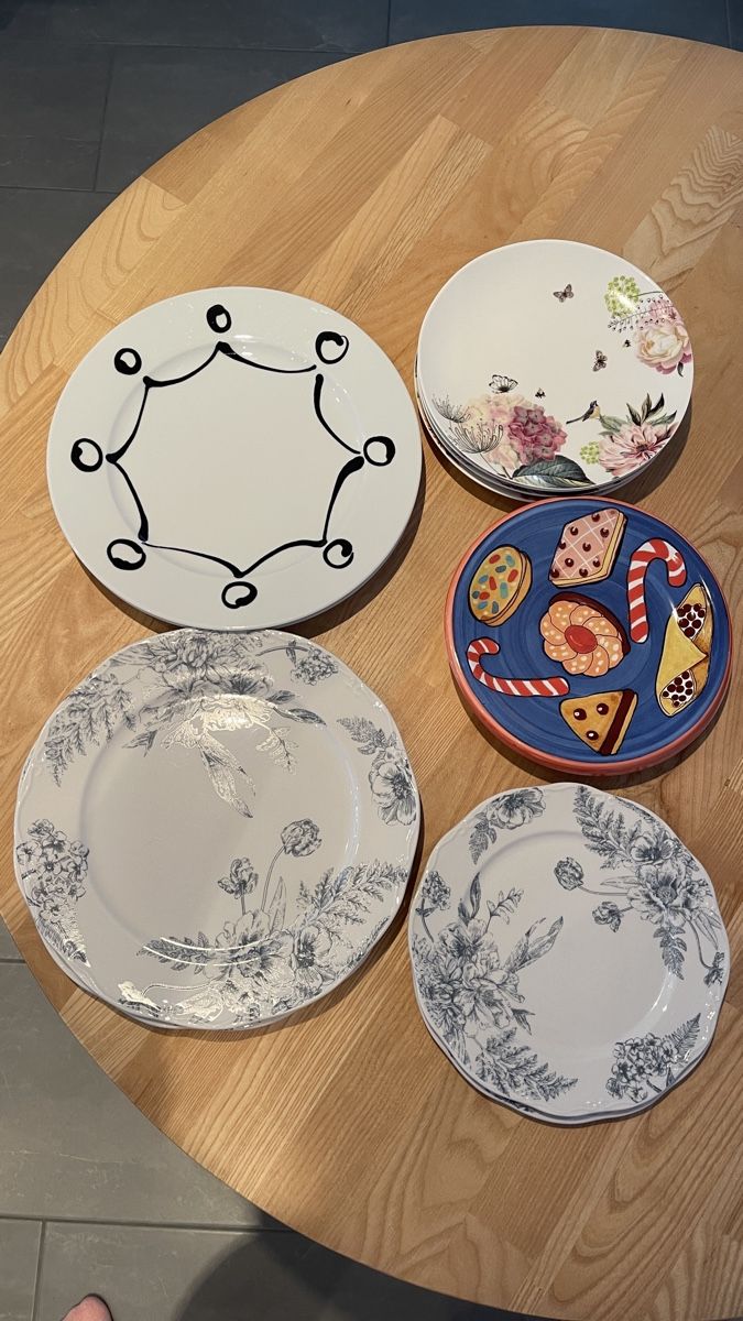 Komplettes Geschirr-Set für 11 Personen, und vieles mehr (Gebraucht) in ...