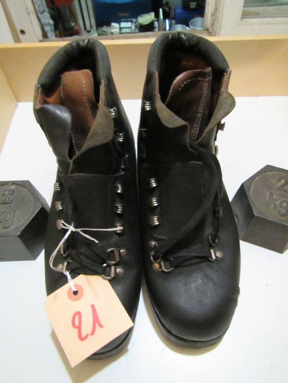 Militärschuhe Raichle 42 (Gebraucht) in Büsserach für CHF 55 – mit ...