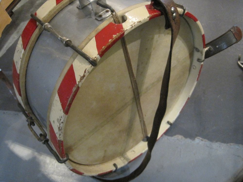 Trommel antik - 1913 (Gebraucht) in Bischofszell für CHF 135 – mit ...