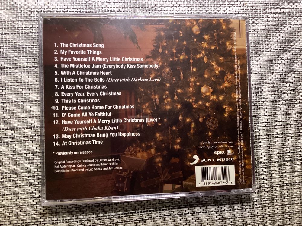 CD Luther Vandross – The Classic Christmas Album | Kaufen auf Ricardo