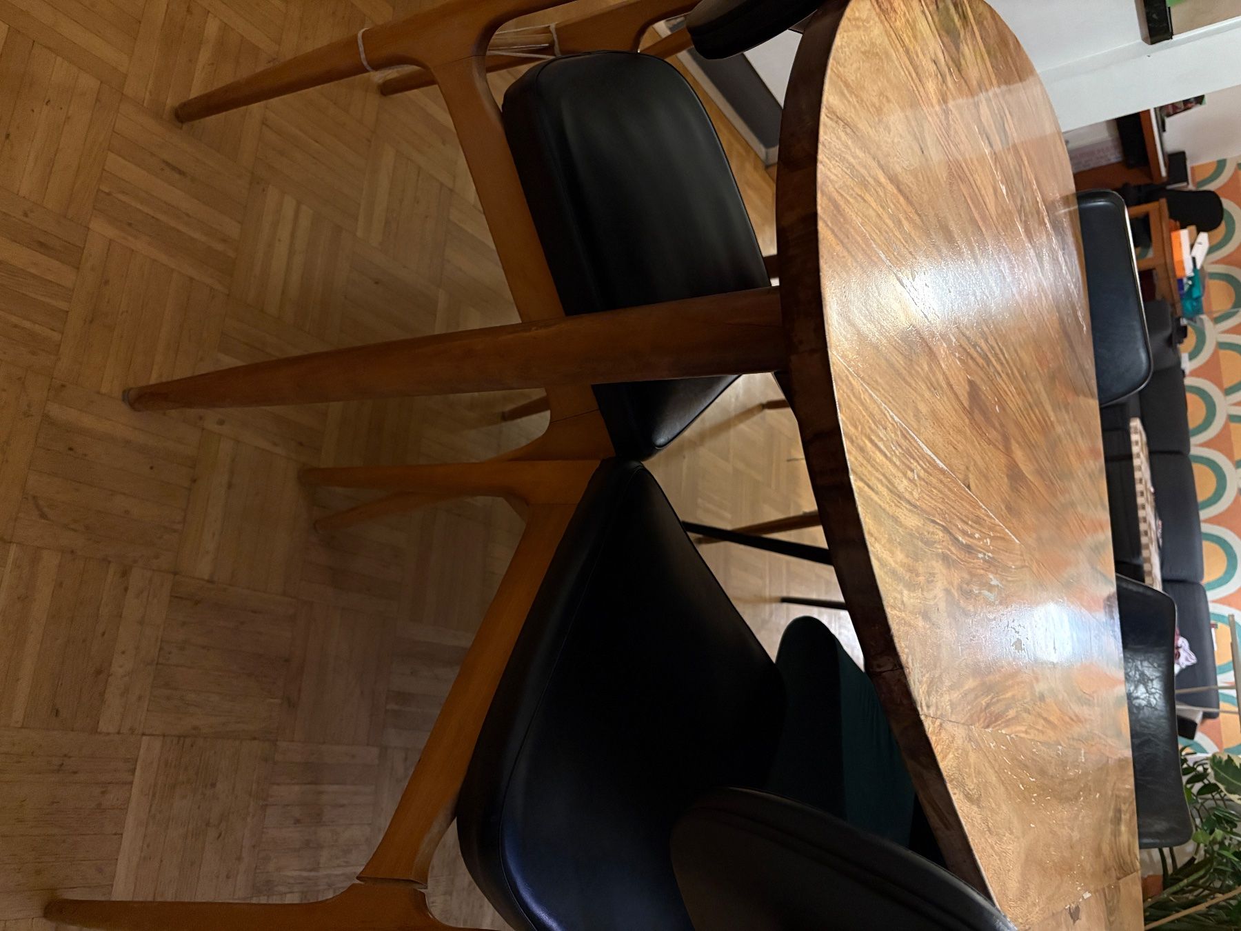 Table a manger Triangle (D'occasion) à Meyrin pour CHF 300 – retrait ...