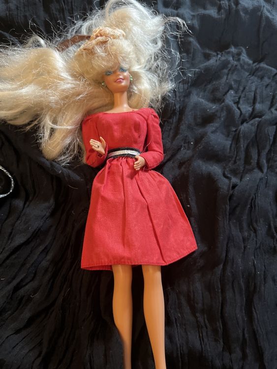 Barbie von 1976 mit Kleid | Kaufen auf Ricardo