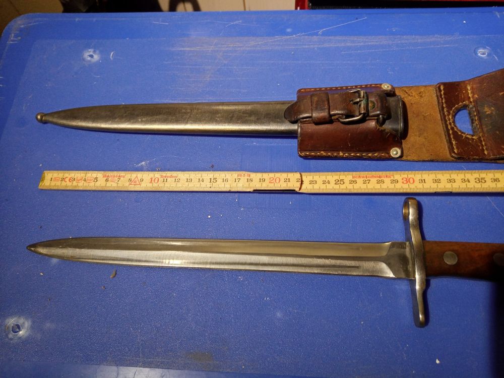 Bajonett der Schweizer Armee mit Scheide und Frosch (Gebraucht) in Eptingen für CHF 29 – mit ...