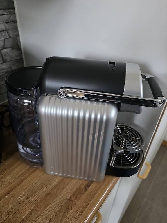 Caffè Nespresso Zenius ZN100 PRO. (Gebraucht) in Bassersdorf für CHF ...