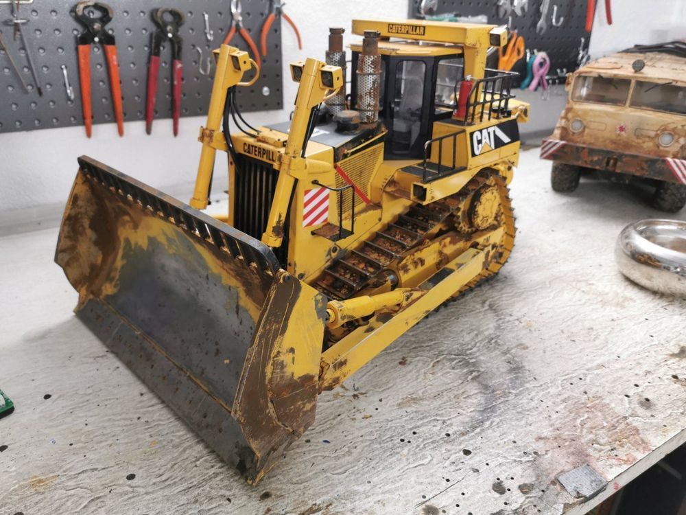 RC4WD Caterpillar Dozer 1:14 (Gebraucht) in Aesch ZH für CHF 2800 – nur ...