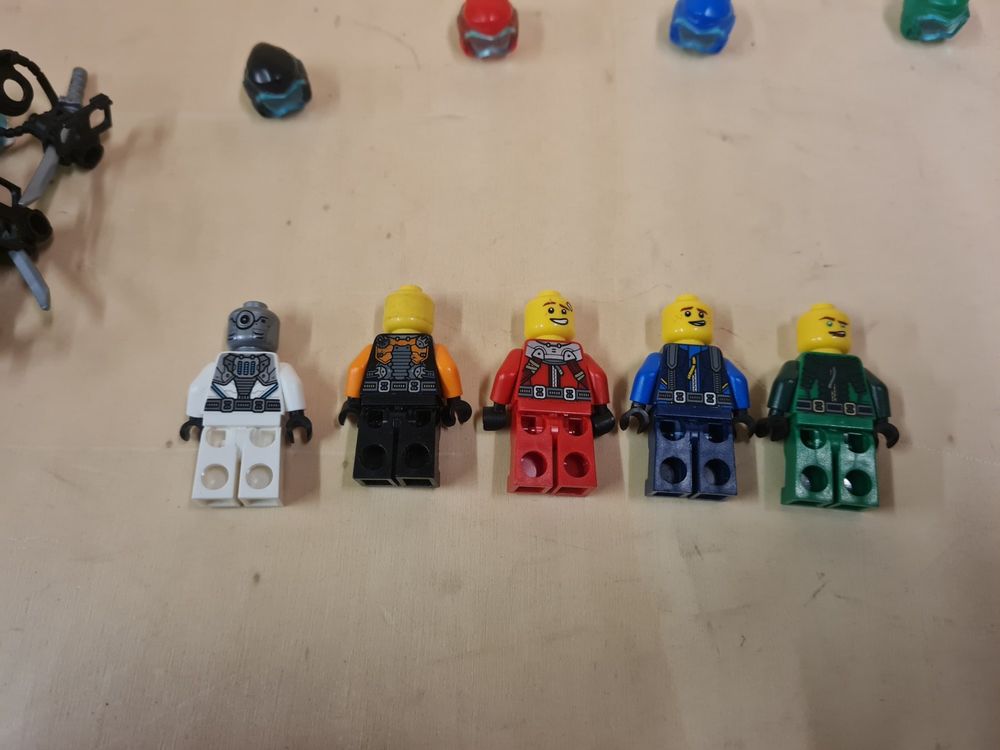 5 mal Lego Ninjago Figur (Zane, Kai, Llyod, Cole, Jay) | Kaufen auf Ricardo