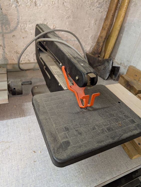 Decoupiersäge für Bastler und Heimwerker (Gebraucht) in Gattikon für CHF 1 – nur Abholung auf ...