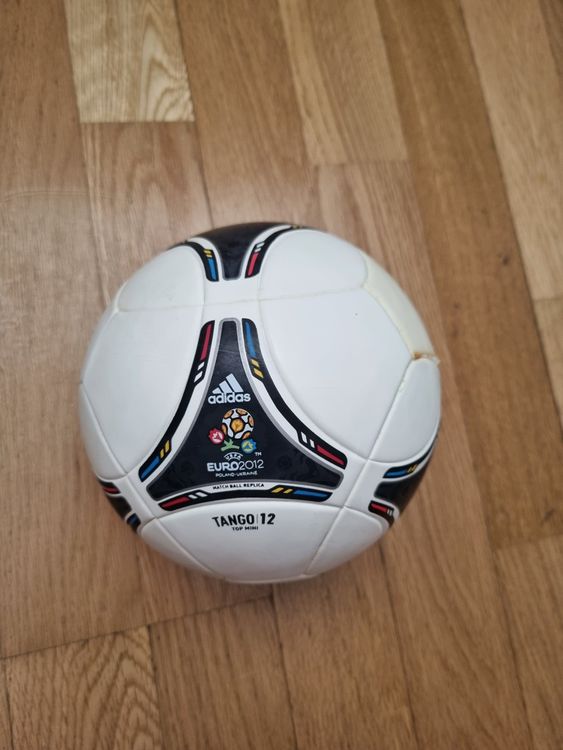 Adidas EM 2012 Ball Fussball | Kaufen auf Ricardo