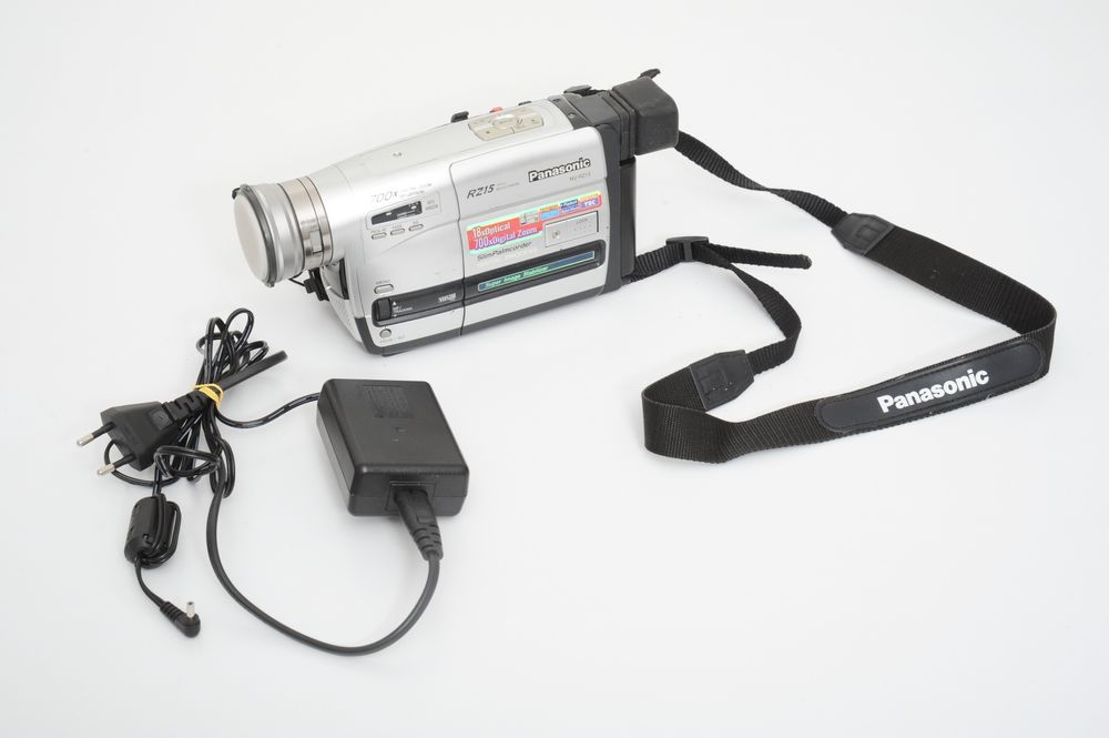 Panasonic NV-RZ15 (Gebraucht) in Lausanne für CHF 23 – mit Lieferung ...