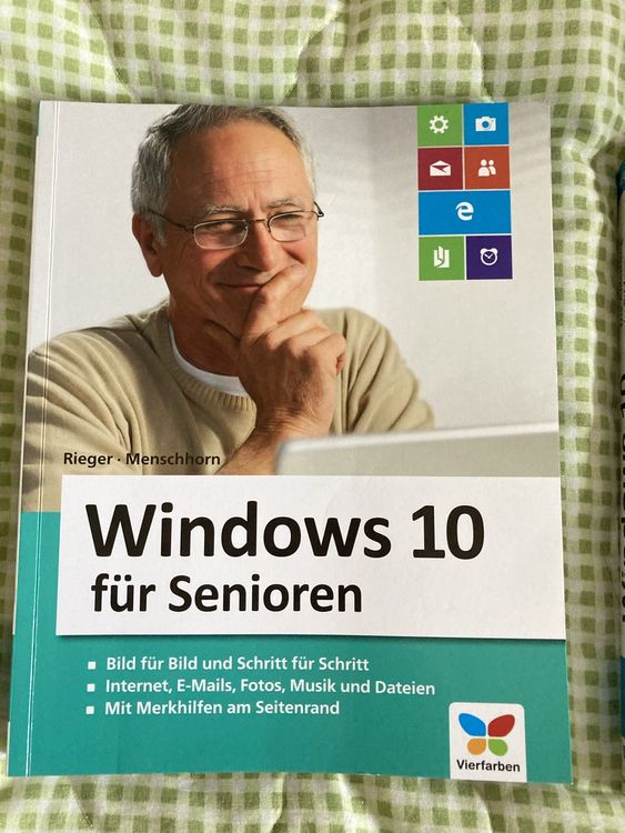 Windows 10 Bücher (Neu (gemäss Beschreibung)) in siblingen für CHF 5 – mit Lieferung auf Ricardo ...