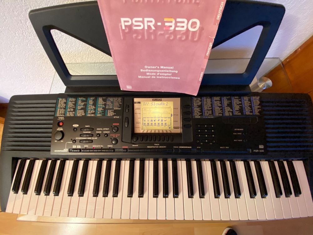 Keyboard Yamaha PSR -330 (Gebraucht) in Langnau i. E. für CHF 35 – nur ...