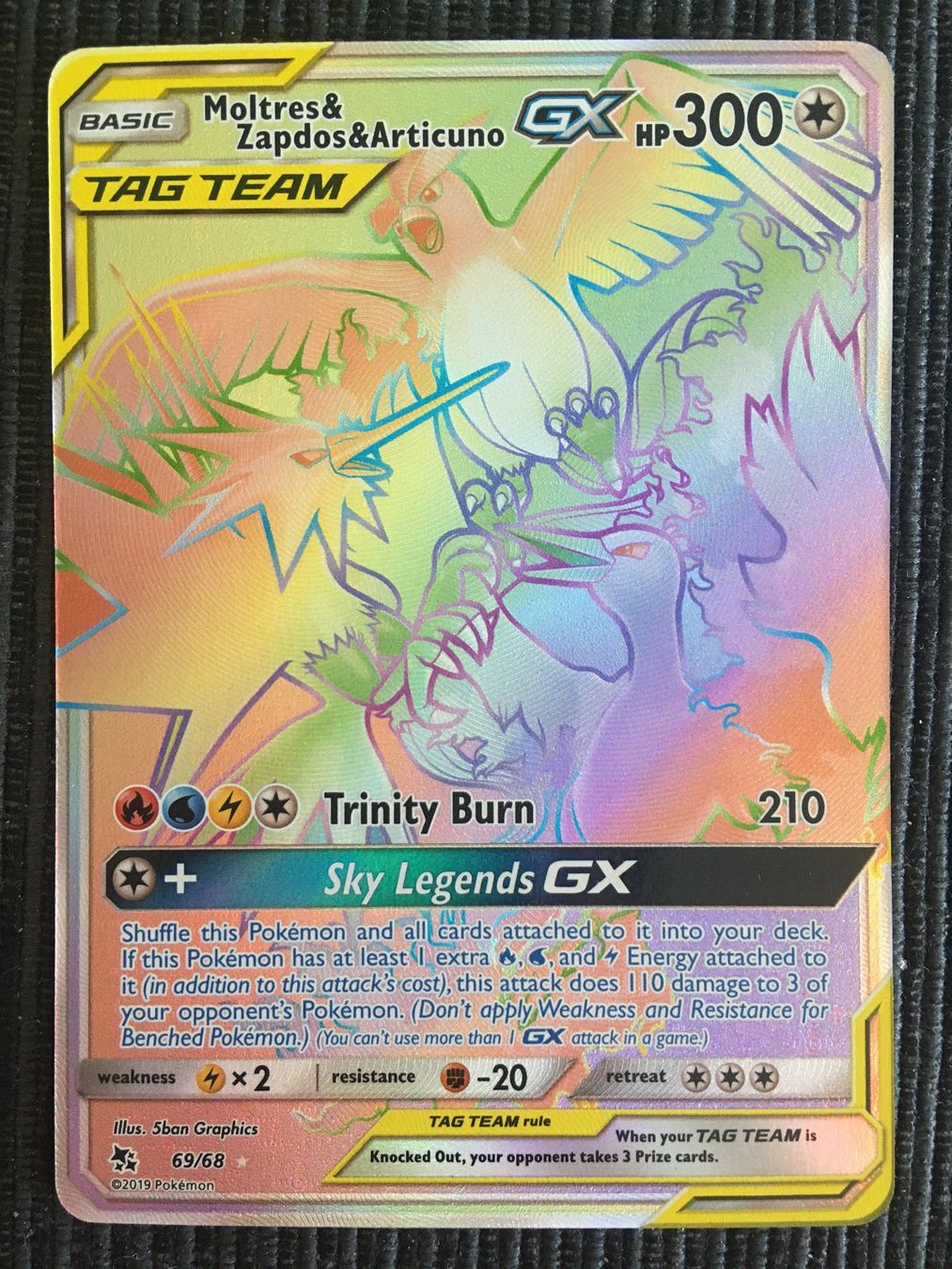 Pokemon Hidden Fates Moltres Zapdos & Articuno Tag Team Mint (Neu ...