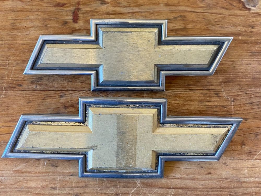 Massive Chevrolet Emblem 1 Paar - Vintage USA | Kaufen auf Ricardo