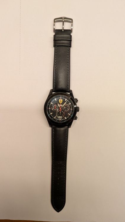 Ferrari Paddock Chronograph Black Carbon Ronda 5050.C (Gebraucht) in ...