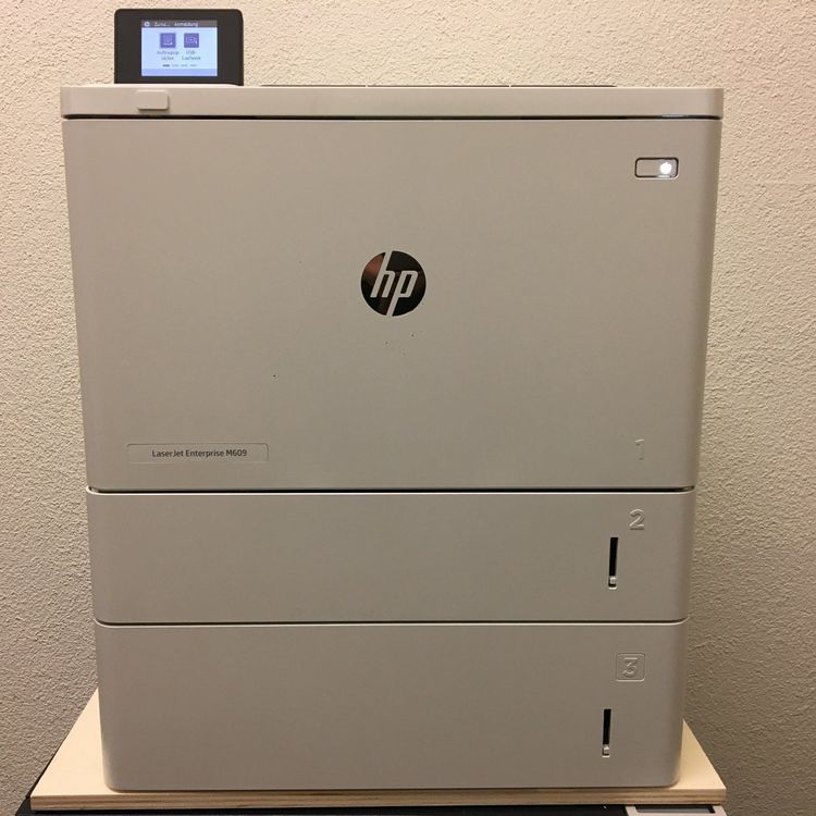 HP LaserJet Enterprise M609dn, neue Toner/Zusatzfach/WIE NEU (Neu ...