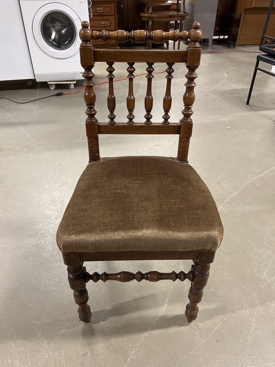 Alte Stuhl (Gebraucht) in Strengelbach für CHF 20 – nur Abholung auf Ricardo kaufen