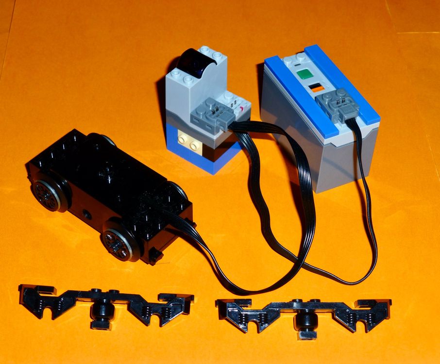 Lego/ 9V Electric Train Motor, Battery Box, Receiver (Gebraucht) in ...
