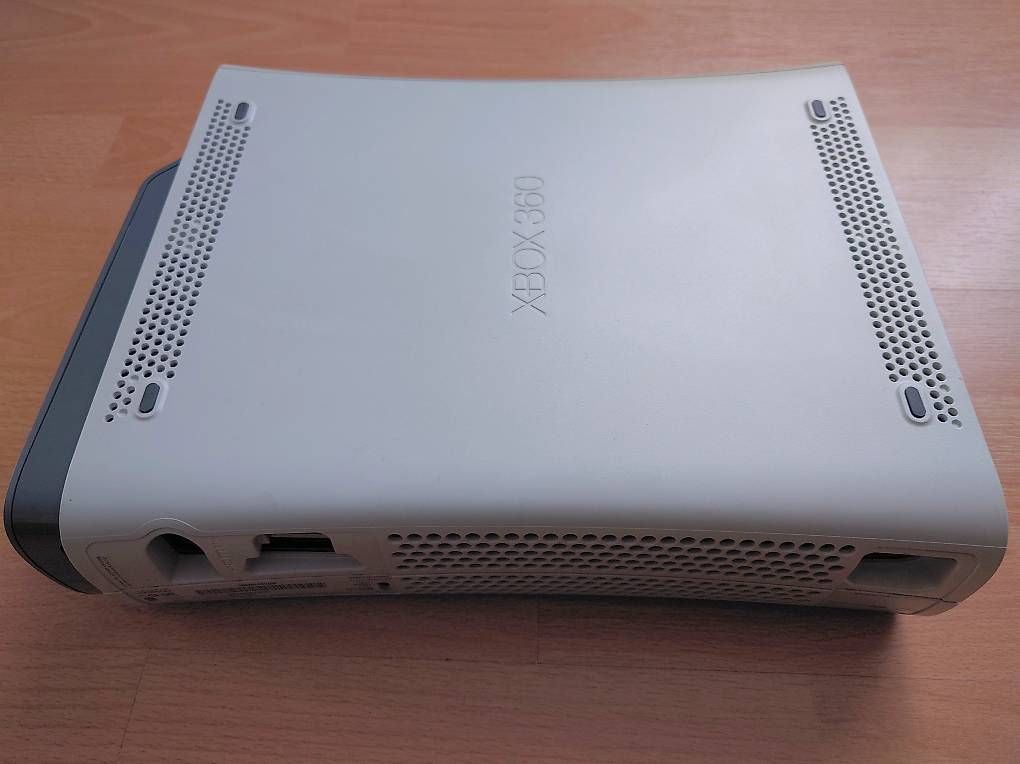 Xbox 360 Konsole (Laufwerk defekt) (Defekt) in Leuzigen für CHF 29 ...
