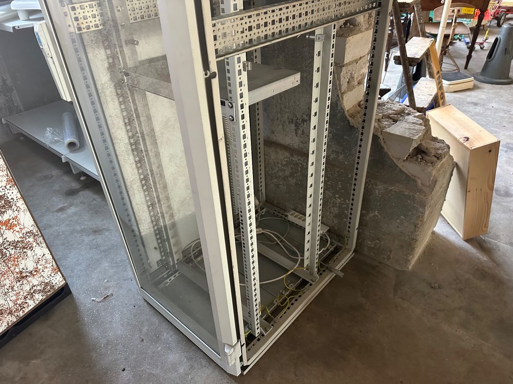 Server Rack ab 1.- Rittal 2m x 78T x 60B | Kaufen auf Ricardo