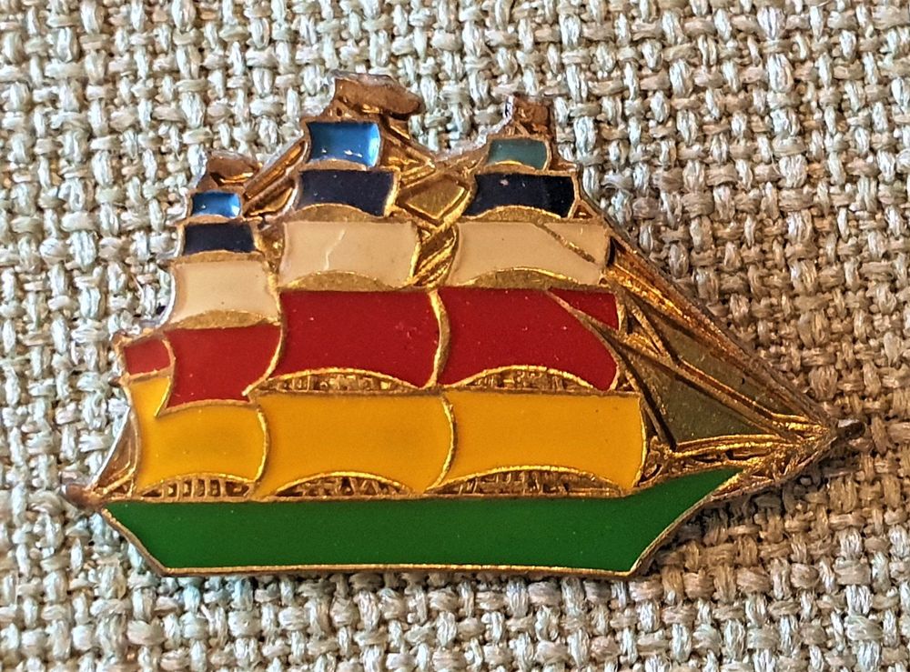 K281 - Pin Segelschiff | Kaufen auf Ricardo