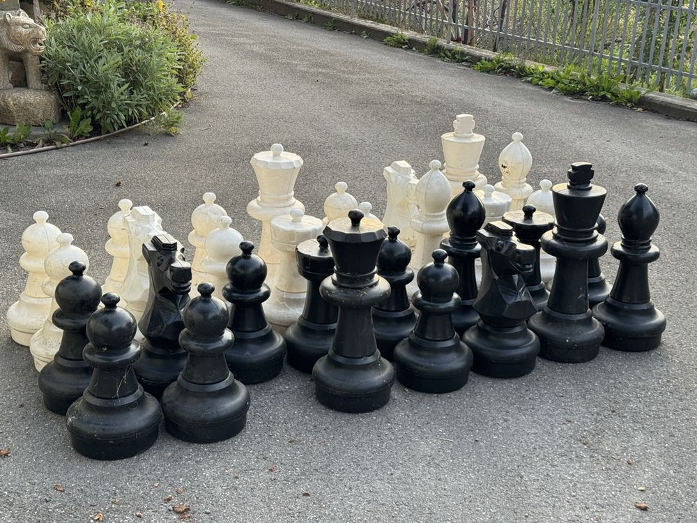 BÜRLI Outdoor Schach XXL Schachspiel für den Garten (Gebraucht) in ...