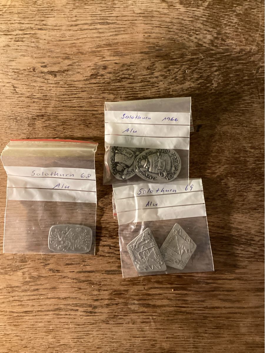 5 Stk. Fasnachstplakette Solothurn Honolulu 1969, 1968, 1966 (Gebraucht ...