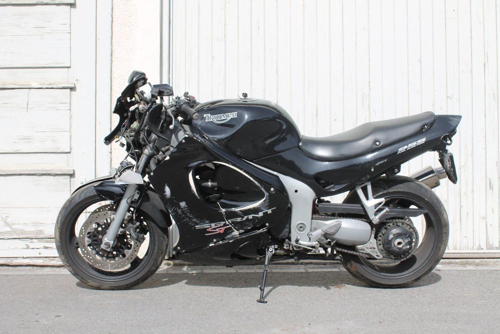 Triumph Sprint ST 950 Motorrad | Acheter sur Ricardo