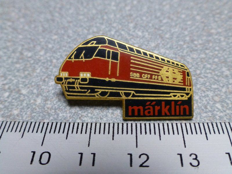 PIN PINS BAHN ZUG EISENBAHN SEILBAHN LOKOMOTIVE Märklin (Gebraucht) in Gränichen für CHF 6 – mit ...