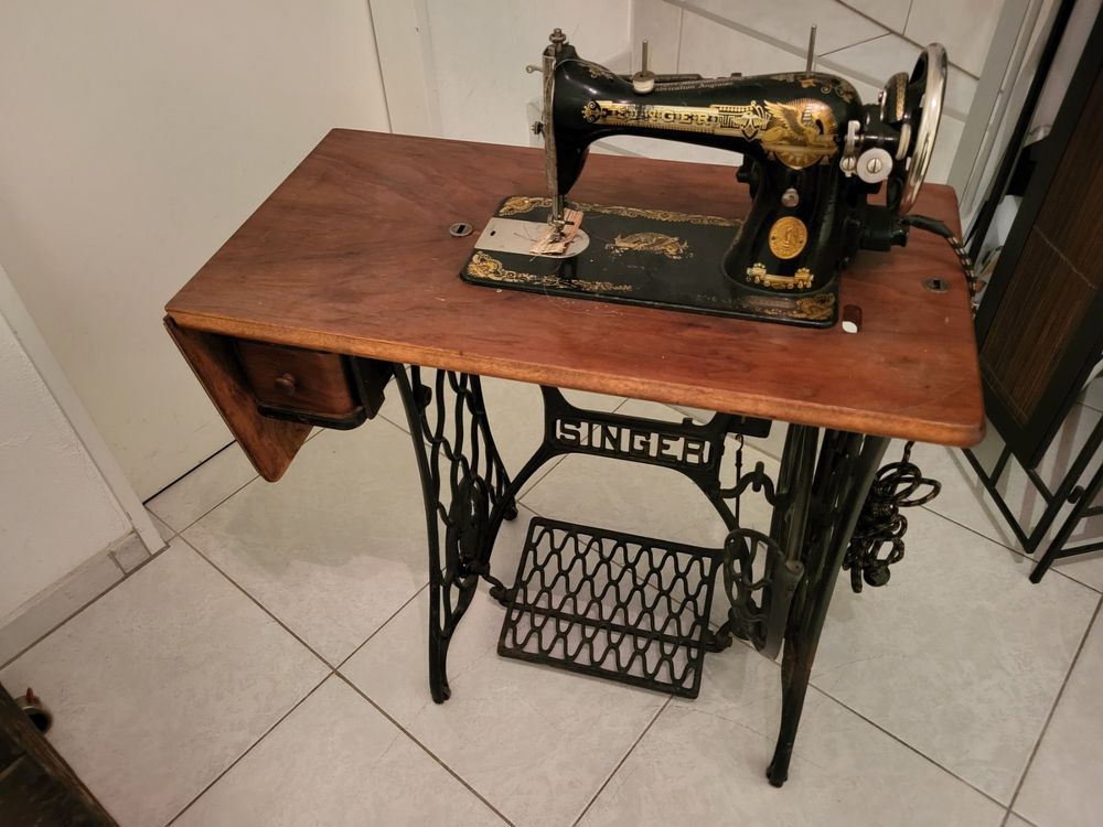 Antike Singer "SPHINX" Nähmaschine (Gebraucht) in Rümlang für CHF 449 ...