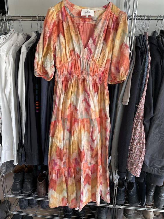 Robe Bash neuve (Neuf (Voir description)) à Lully VD pour CHF 81 – avec ...