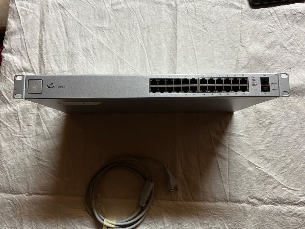 Ubiquiti, Unify Switch 24 (Gebraucht) in Davos für CHF 64 – mit ...
