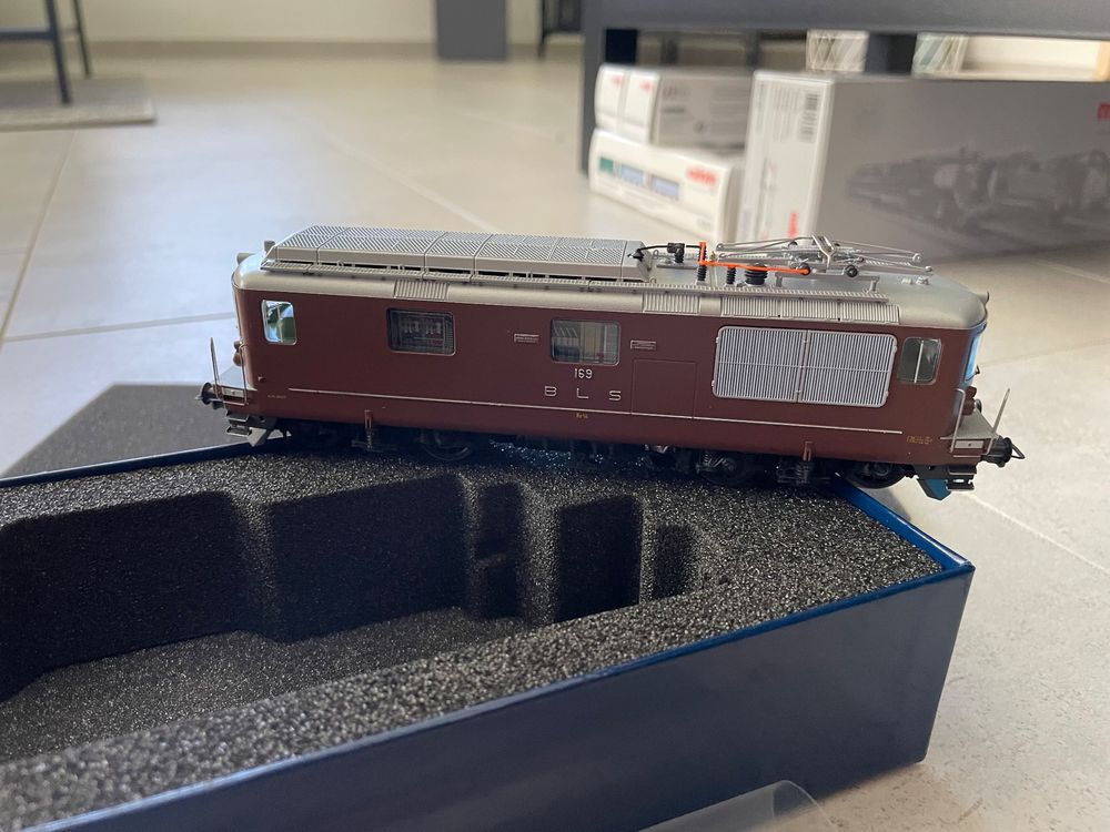 Roco 79825 BLS Re 4/4 | Kaufen auf Ricardo
