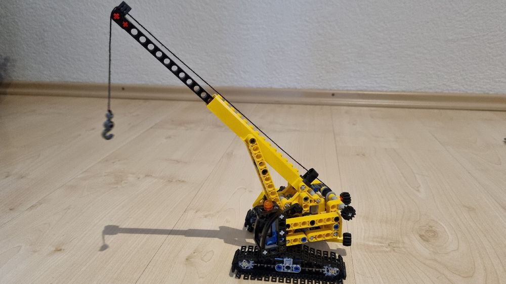 LEGO® Technic 9391 Raupenkran & 8419 Raupenbagger (Gebraucht) in für ...
