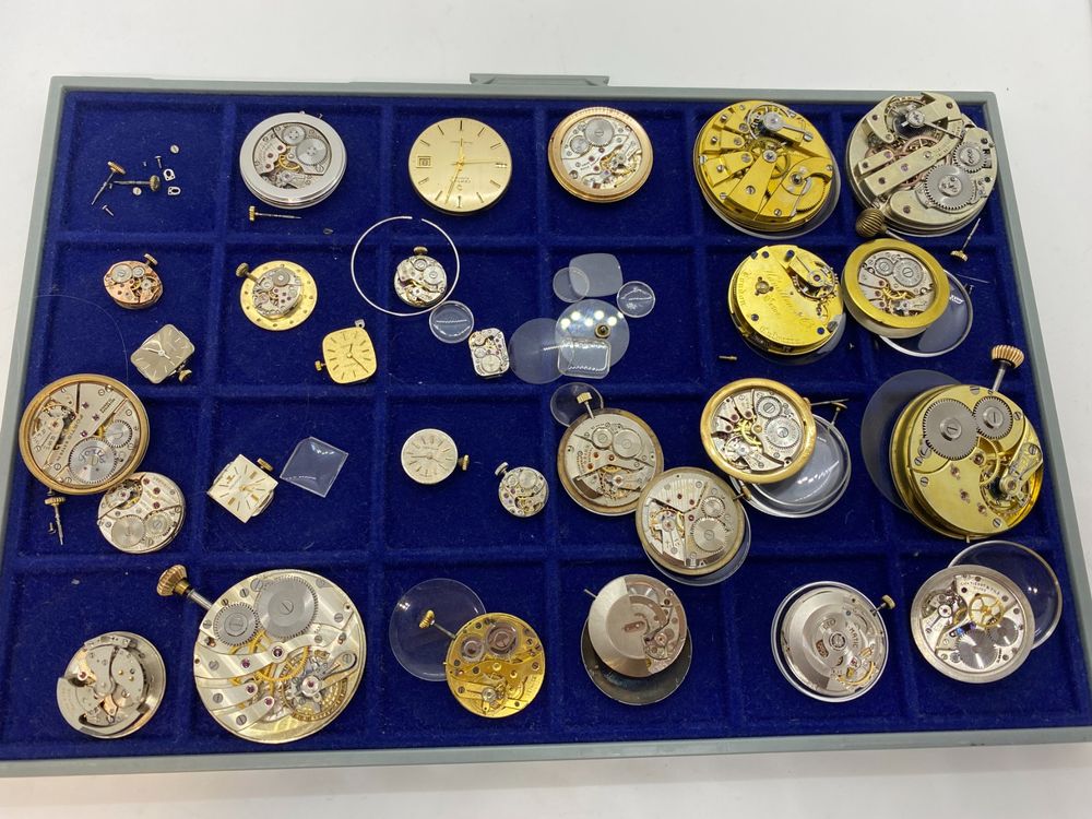 LOT Uhrwerke Taschenuhr/Armbanduhr /// E577 | Kaufen auf Ricardo
